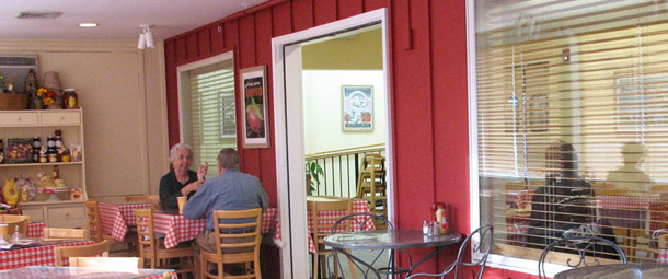 Café | Adams Fairacre Farms